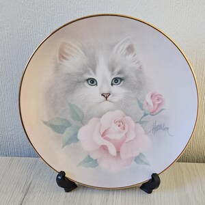 Vintage Cat Plates Set of 2 Floral Decor Wall Plates Collectible Cat ...