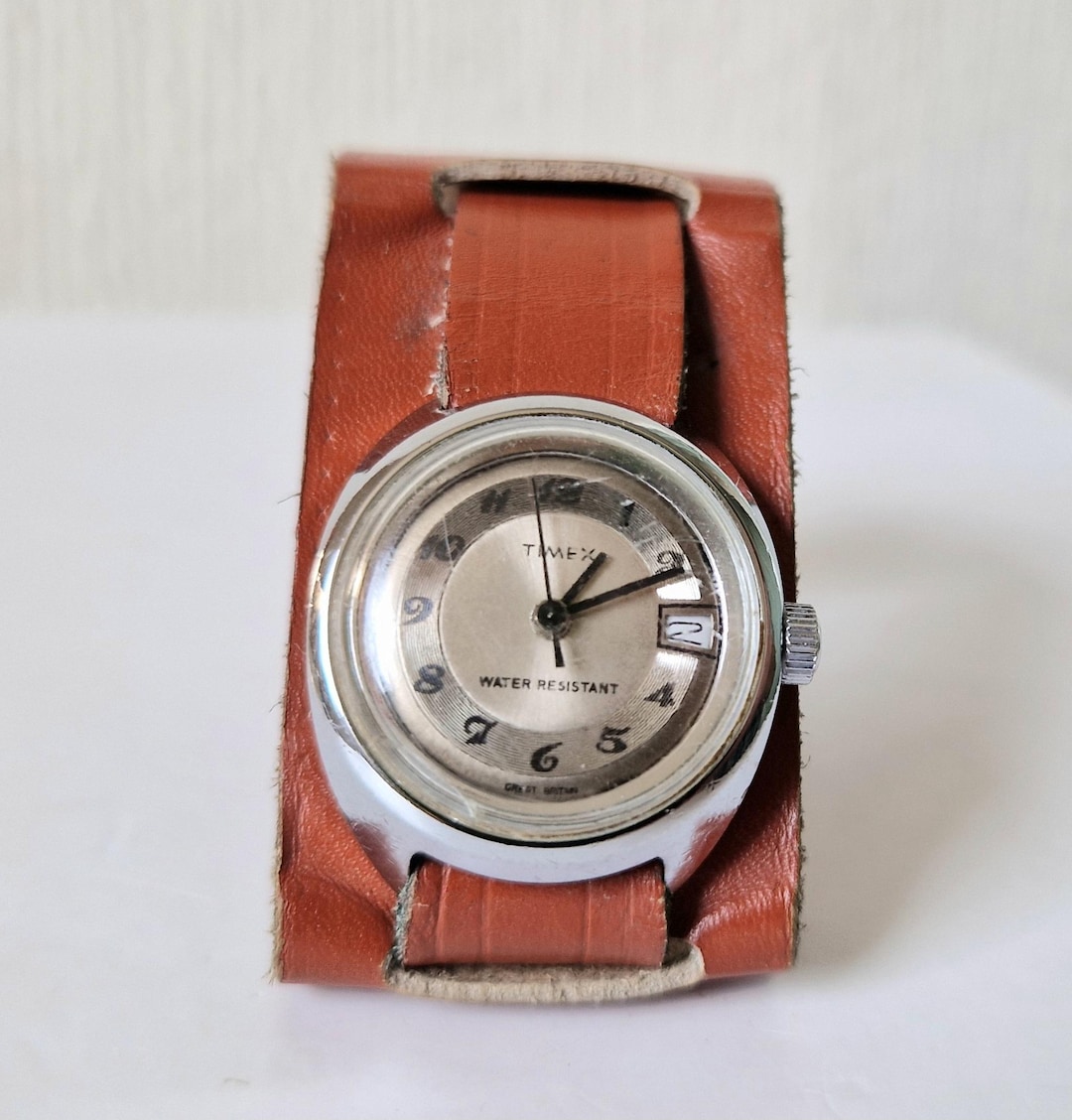 Vintage 30mm Small Timex Stainless Steel Mechanical Watch on Double ...