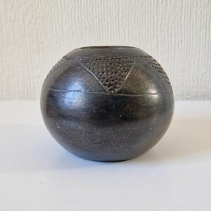 Antique Small Handmade Zulu South African Ukhamba Decorated Clay Beer ...