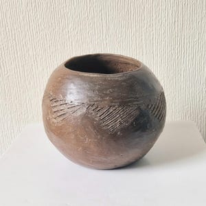 Antique Zulu Ukhamba Beer Pot: South African Geometric Clay Vessel - Etsy