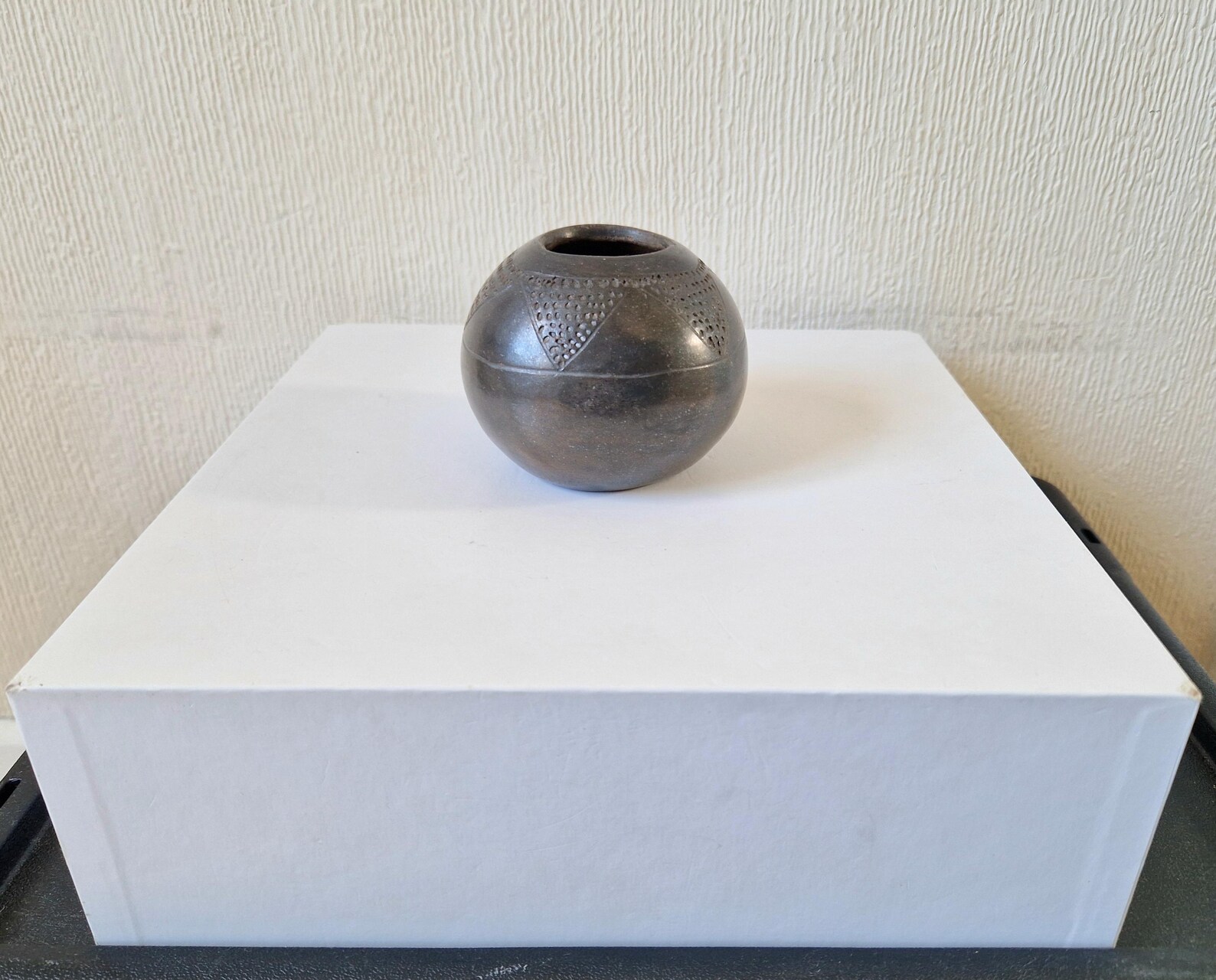 Antique Small Handmade Zulu South African Ukhamba Decorated Clay Beer ...