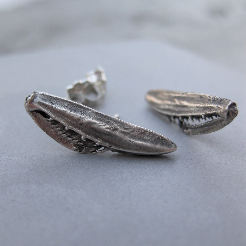 Praying Mantis Pin - Etsy