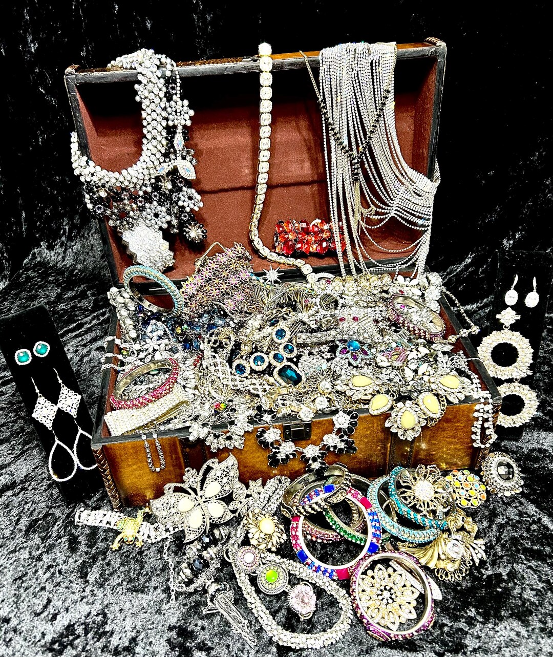 Two Pound Wearable Sparkle Bling Rhinestone Jewelry Lot, Mystery Lot ...