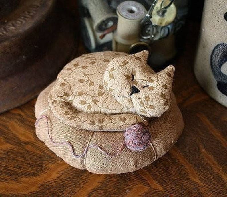 PATTERN Primitive Napping Kitty Pincushion Digital PDF Pattern | Etsy