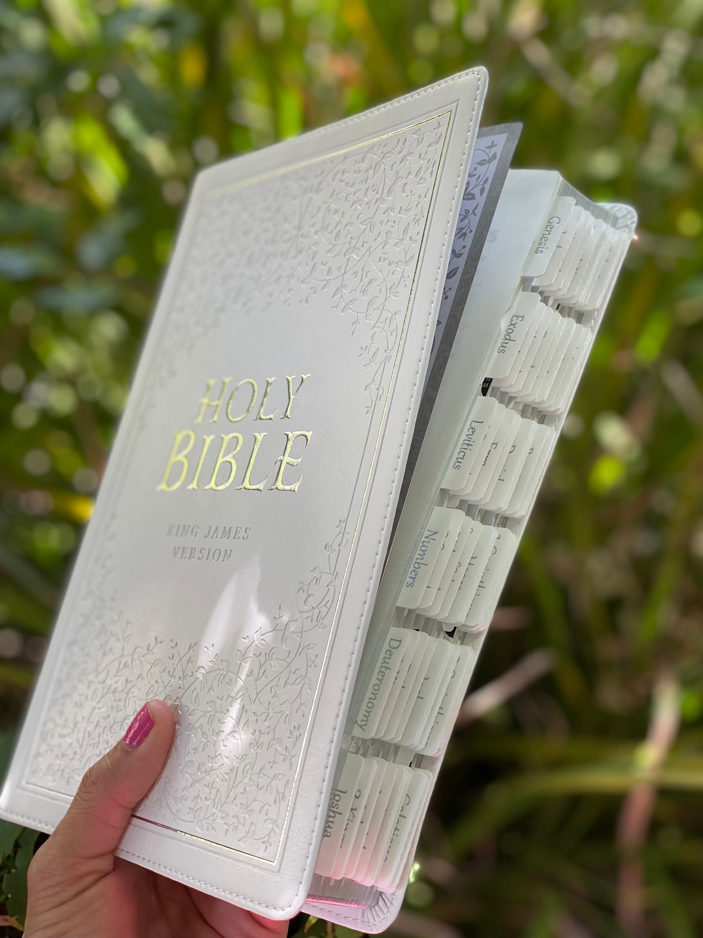 White Faux Leather Large Print Thinline KJV Bible With Matching ...