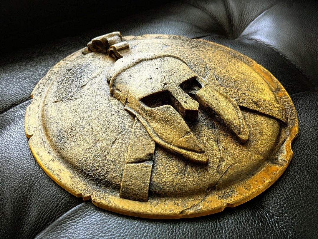 Battle Worn Spartan Helmet Hoplite Corinthian Mask on Shield Molon Labe ...