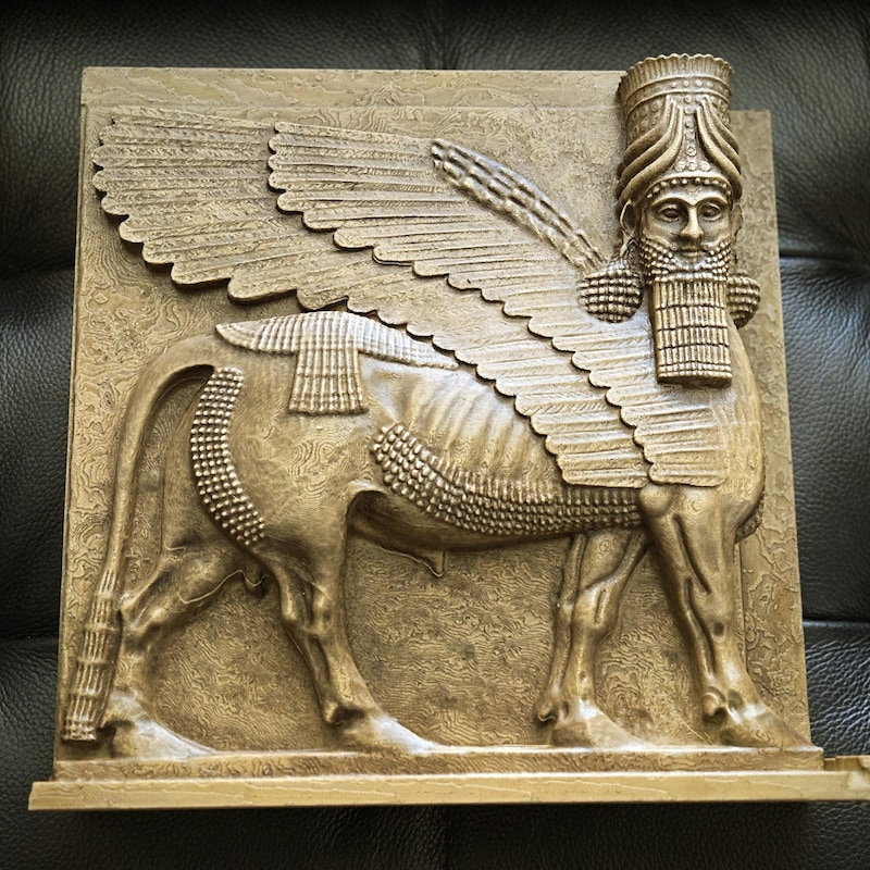 Syrian Spaceman Statue - Etsy Canada