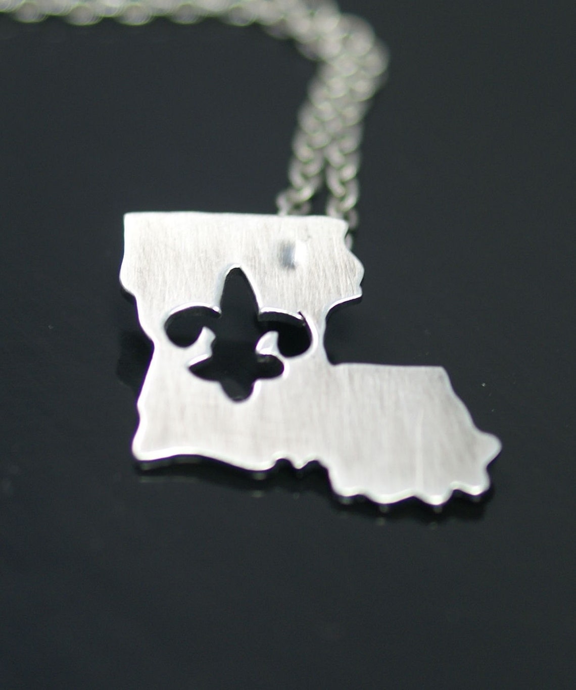 Custom state necklaces handmade from Argentium silver | Etsy