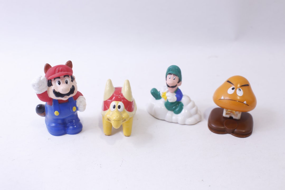 Super Mario Bros Mcdonald's Happy Meal, Figurines Set, Raccoon Mario ...