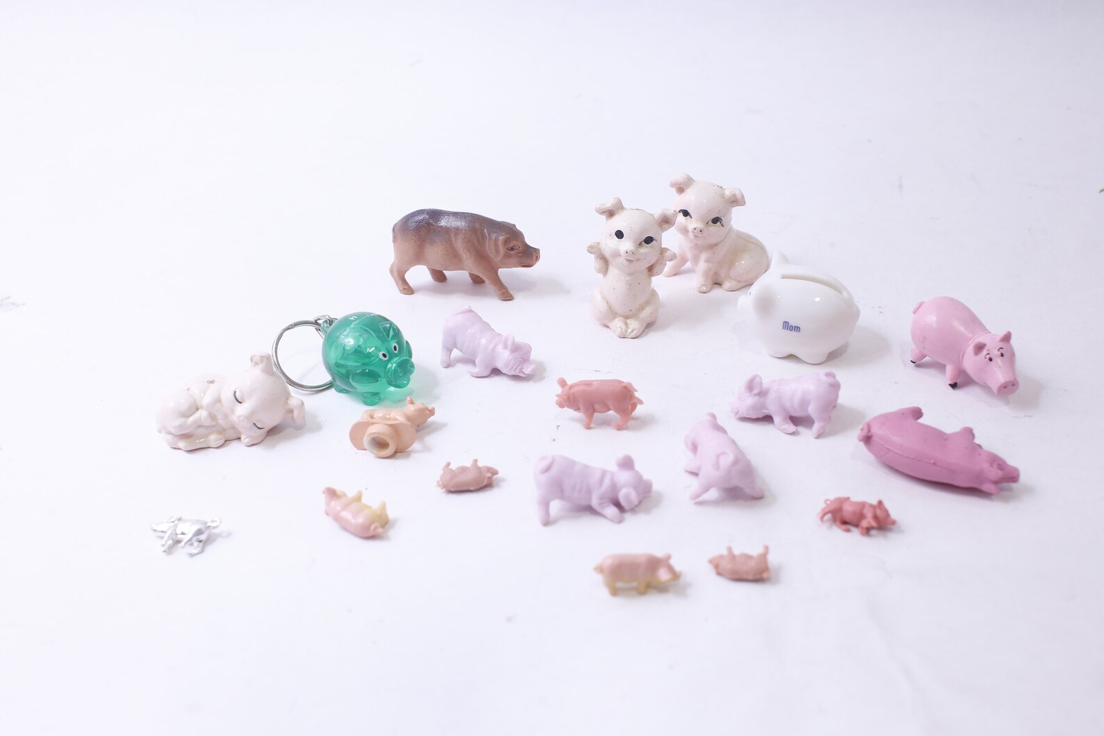 Lot of Little Pigs Toy Figurines, Miniature, Farm Animals, Collectibles ...