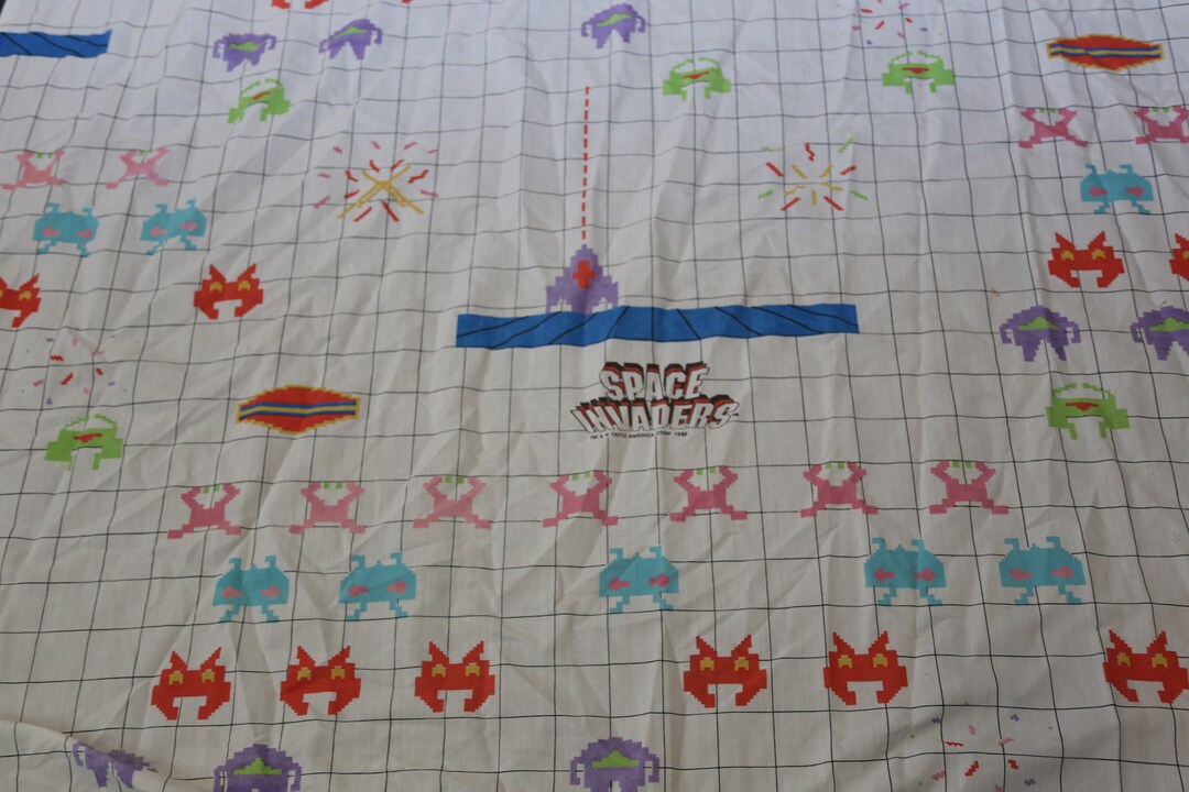 1980s, Space Invaders, Game, White, Bed Sheet, Fabric, Picture ...