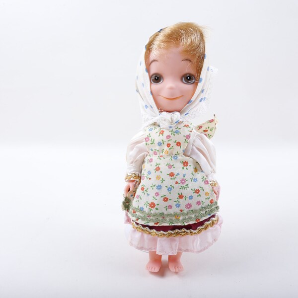 Kamar Doll - Etsy