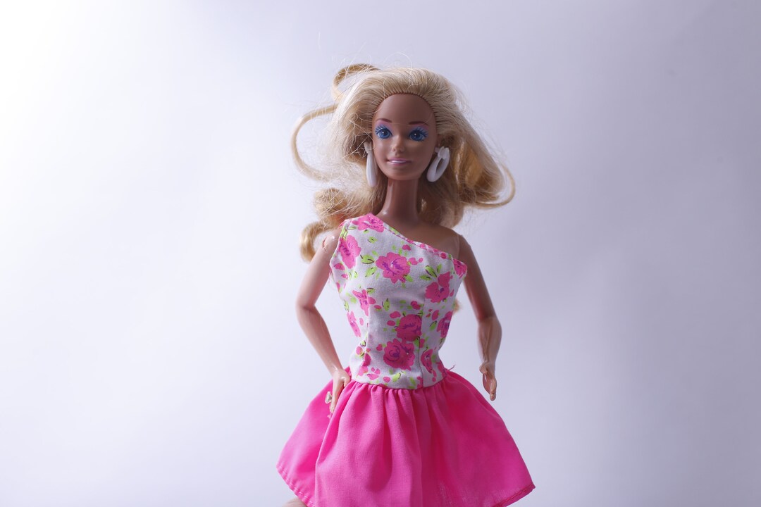 Mattel, Barbie, Doll, Bent Arms, White-pink Floral One-shoulder Dress ...
