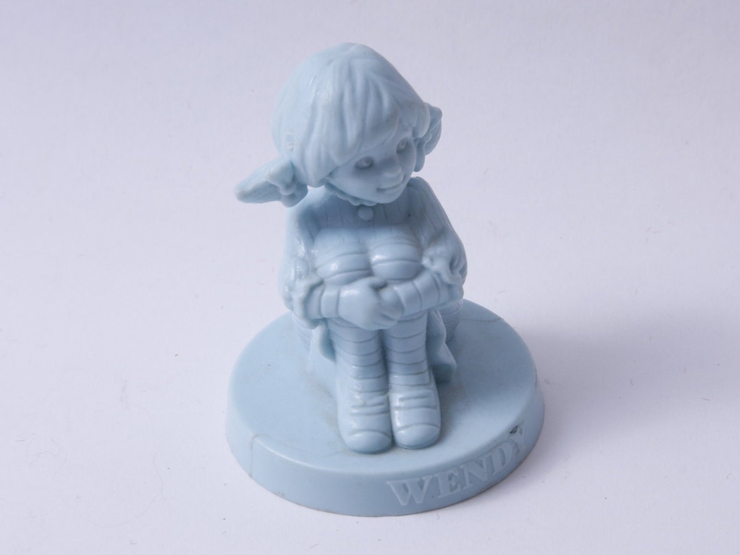 Wendy and the Good Stuff Gang, Wendy's, PVC, 2", Figure, Blue, Sitting ...