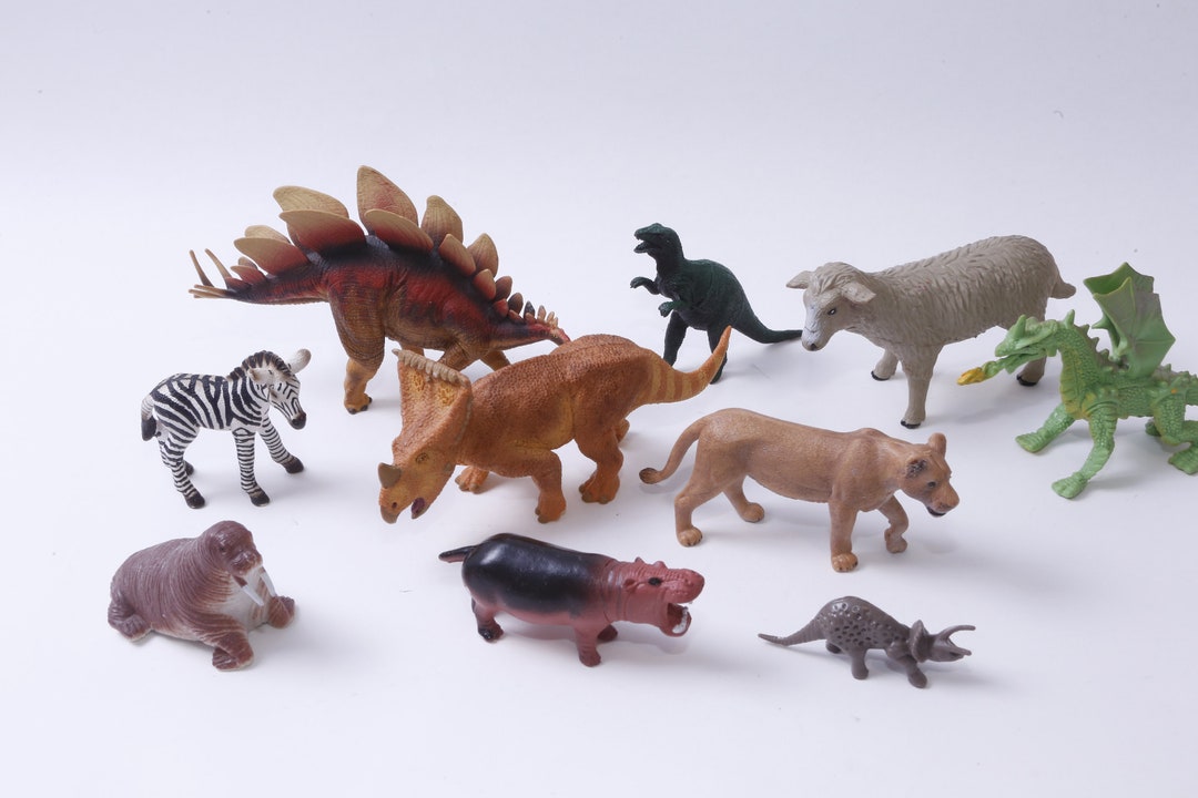 Animal Figure Lot Dinosaurs, Dragon, Sheep, Zebra, Hippo, Walrus, Lion ...