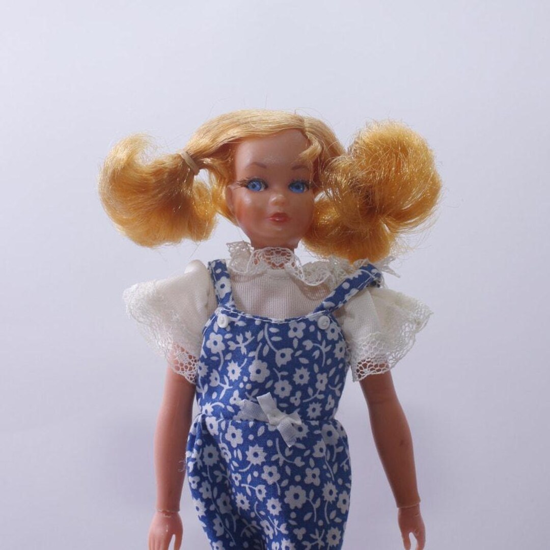 Vintage 1969 Dramatic Living Skipper Doll Mattel 1970 Outfit Blue ...