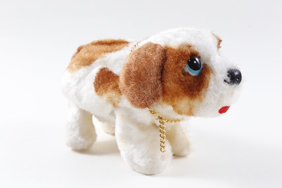 70s Wind up Dog Puppy Clockwork Toy Collar Chain White Brown Soft Plush Toy Animal Figure Vintage Plush Stuffed Animal 20 01 20 Etsy UK