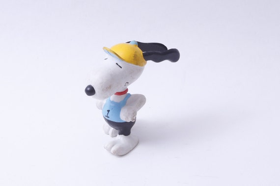 Snoopy Marathon Runner PVC Figure Jogger Sports Black | Etsy