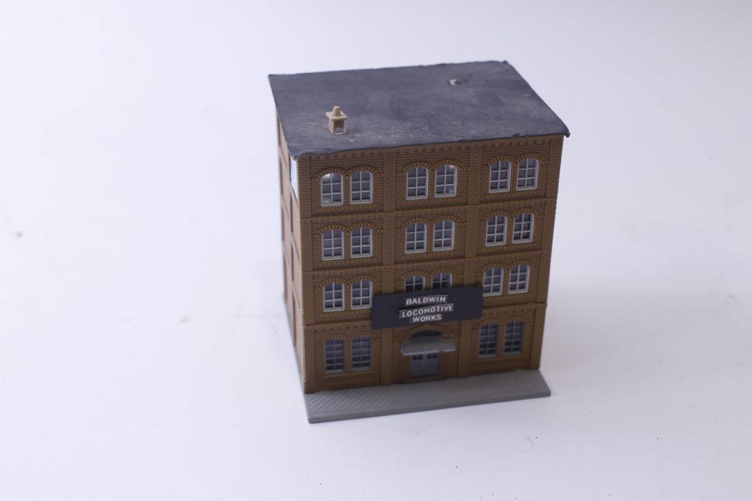 POLA, N Scale, 4-floor Commercial Building, Model Building, Railroad ...