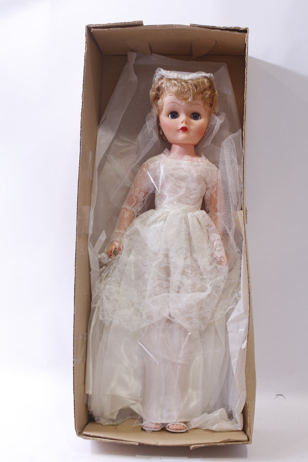 LARGE Beautiful Bride Art Doll, 24", Female, White Dress, Retro Fashion ...