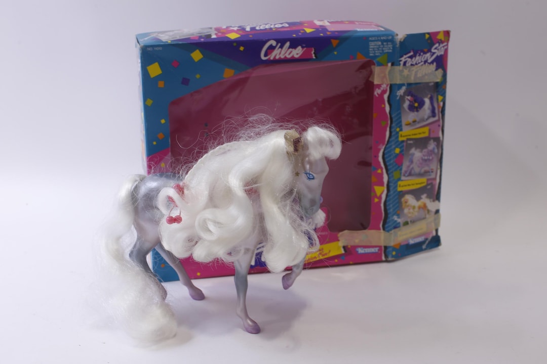 Fashion Star Fillies, Chloe, Toy Horse, Kenner, Gray-silver Body, Long ...
