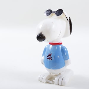 Snoopywind up Joe Cool Blue Jacket Sunglasses Puppy Dog Plastic Toy ...