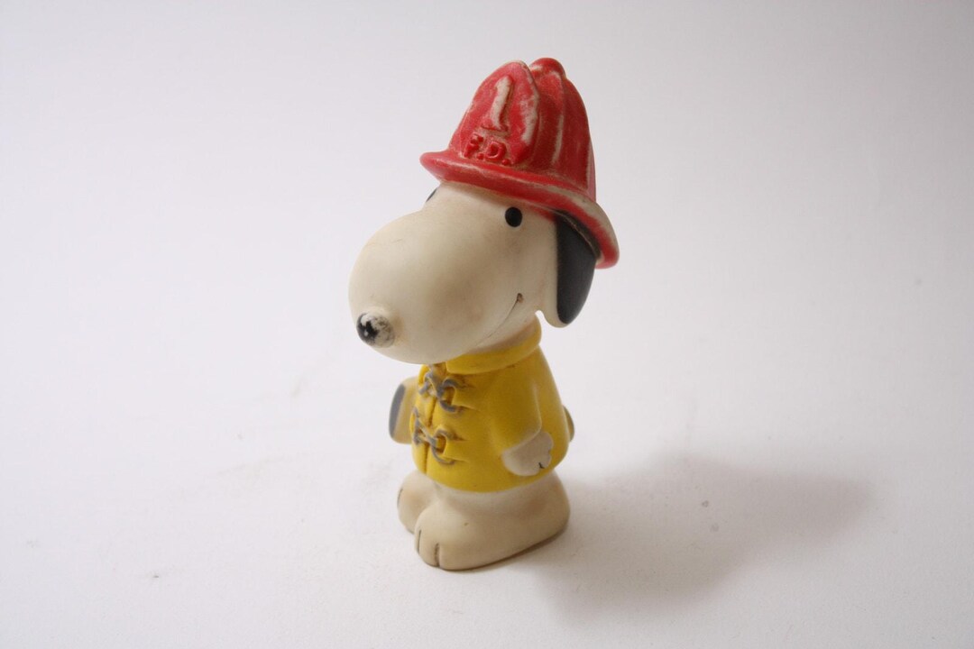 1966, Fireman, Peanuts, Snoopy, Paint, Rubs Squeaky, Rubber, Vintage ...