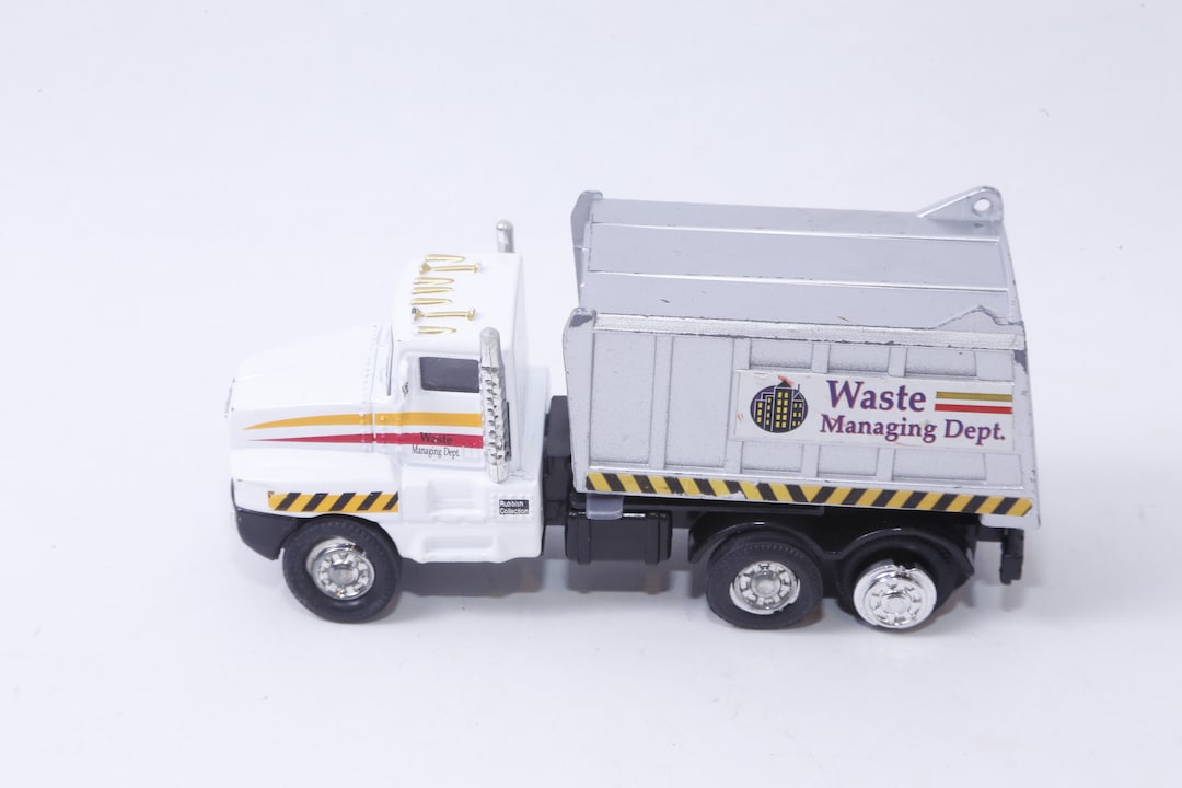 Toysmith, Waste Managing Dept, Dump Truck, Diecast, Scale Model ...
