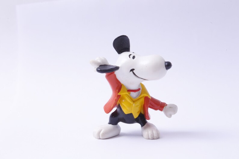 Peanuts, Snoopy, Skier, 1970's Dog, PVC Figure, 3", Red Skis, Purple ...