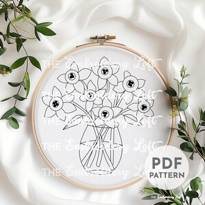 Vase of Daffodils Hand Embroidery Pattern, Yellow Daffodils Pattern, March Birth Flowers, Hand ...