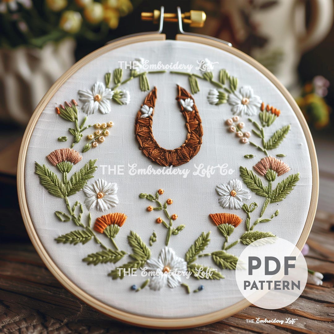 Horseshoe Wreath Hand Embroidery Pattern, Lucky Horseshoe Pattern, Gift ...