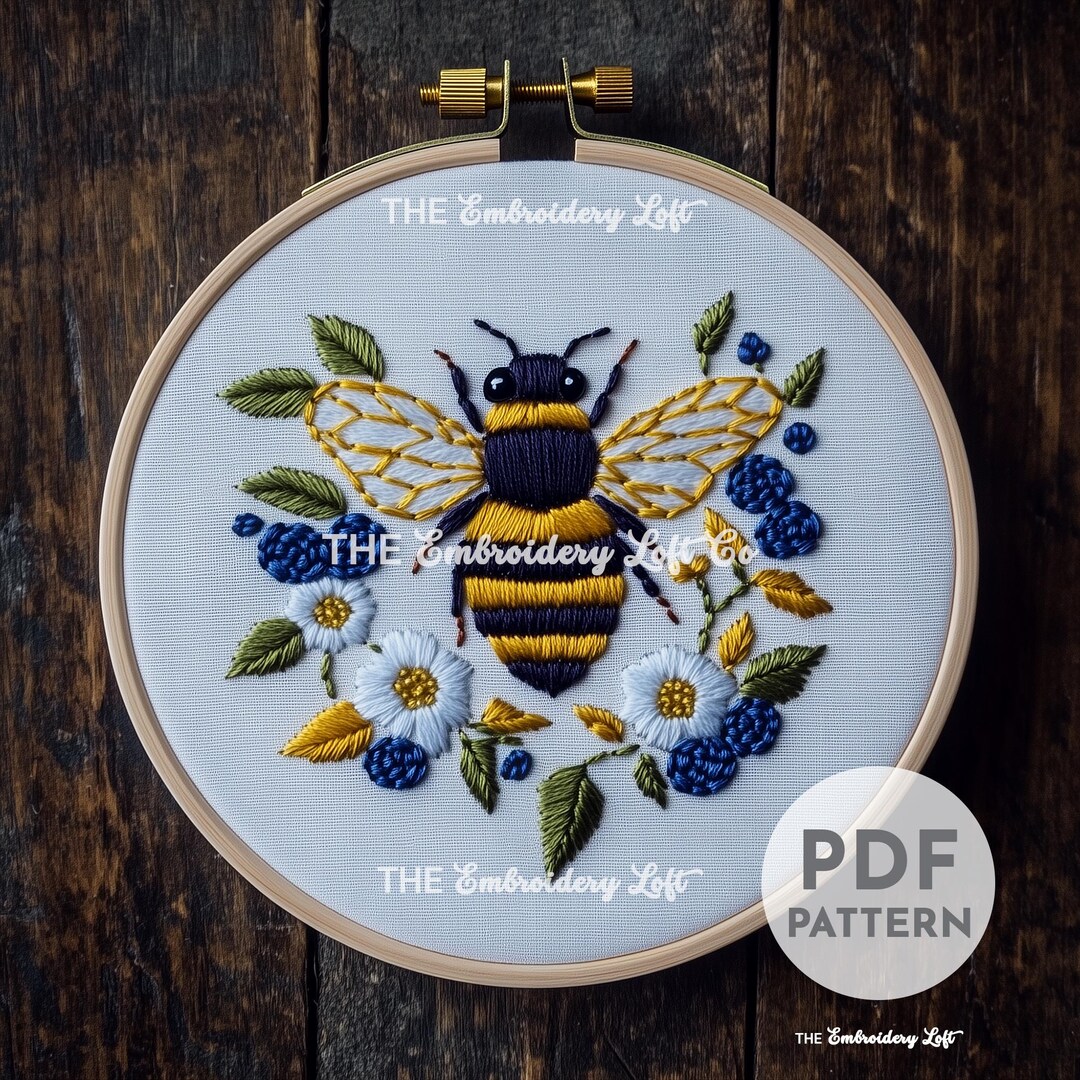 Blueberry Bee Hand Embroidery Pattern, Bumble Bee Pattern, Cute Bee ...