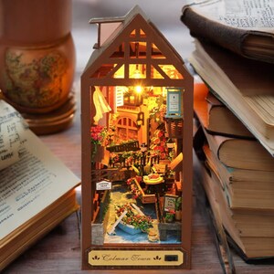 DIY Colmar Town Book Nook Kit: Miniature Bookshelf Diorama With LED - Etsy