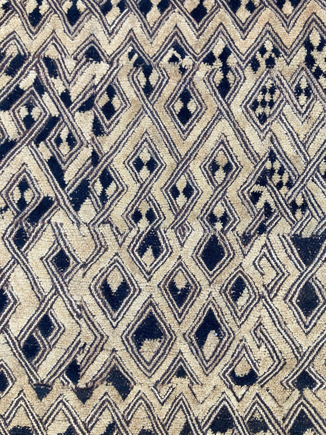 Vintage Shoowa Velvet Kuba Cloth: Hand Woven Raffia Art Tapestry Throw ...