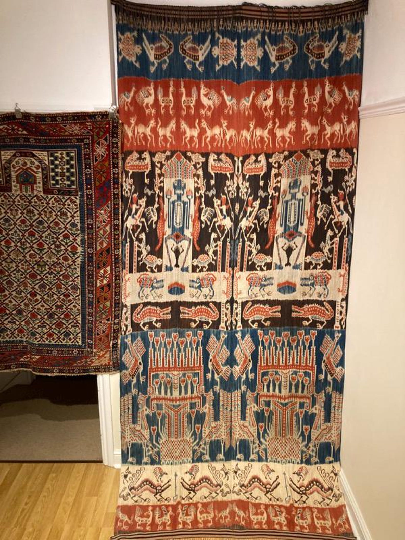 Handmade Vintage Sumatran Hinggi Shawl Tribal Weaving Wall-hanging ...