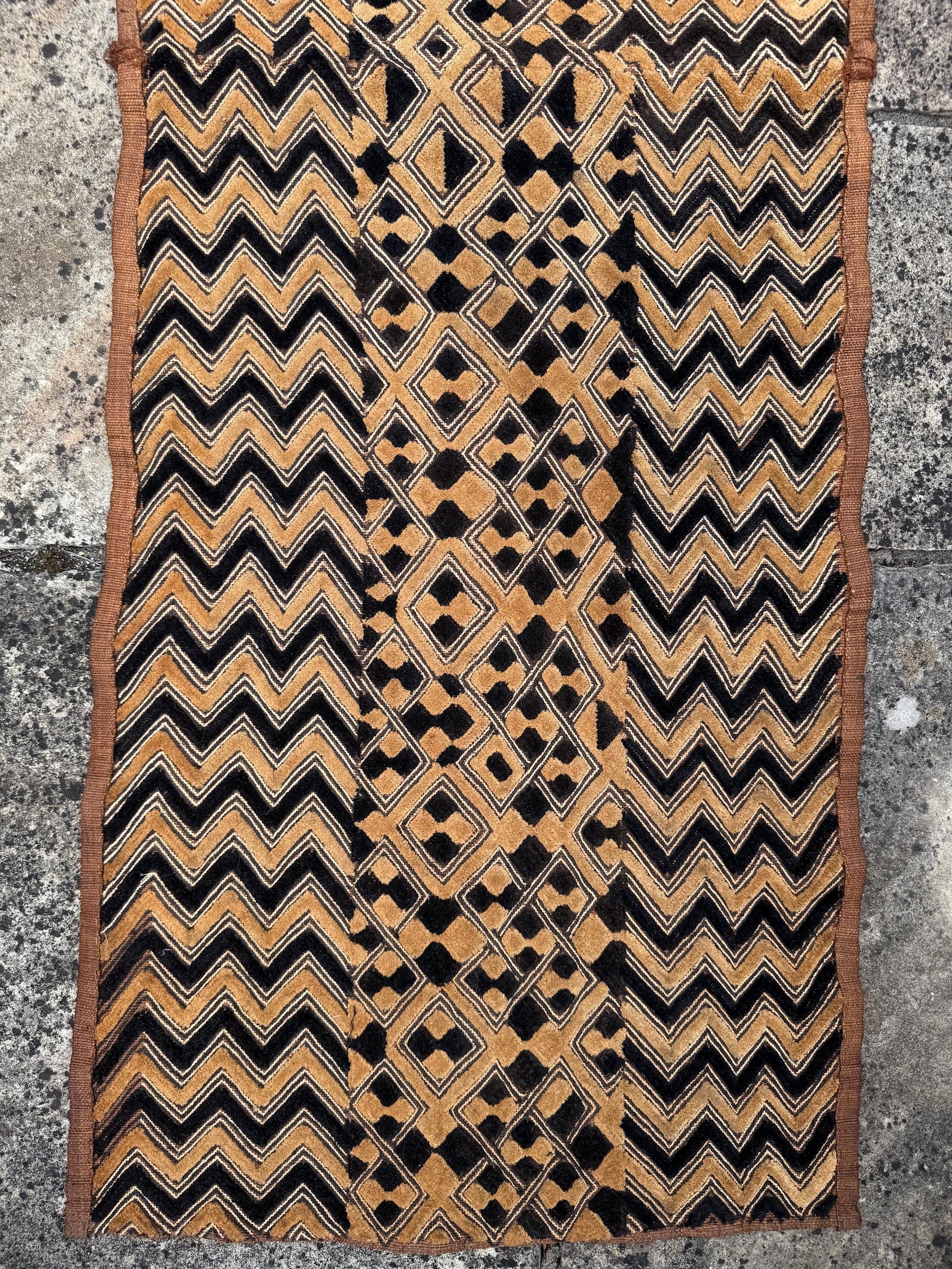 Vintage Shoowa Velvet Kuba Cloth: Hand Woven Raffia Art Tapestry Throw ...