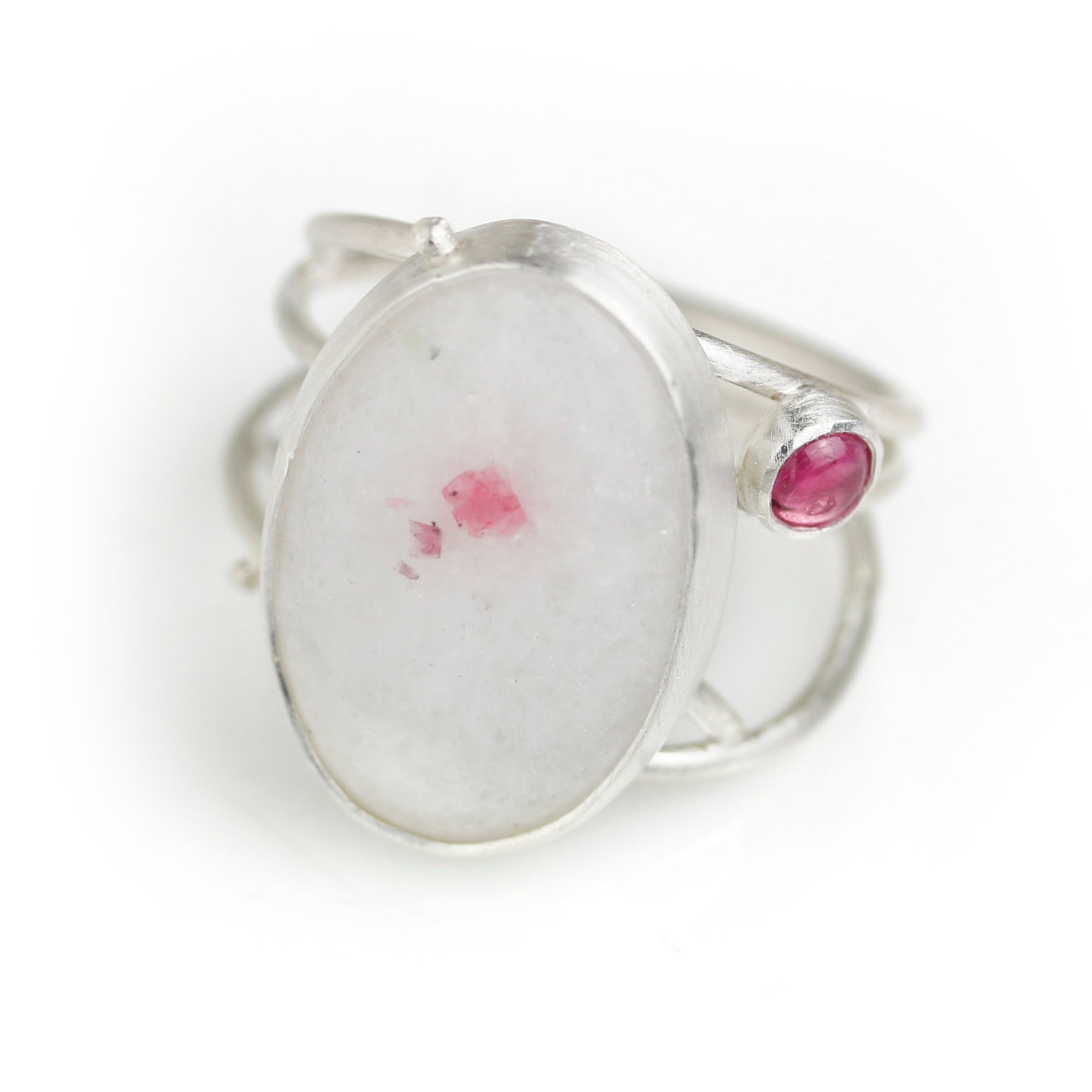 Pink Spinel in Quartz Ring on a Swirled Band. Size 9 1/2 - Etsy