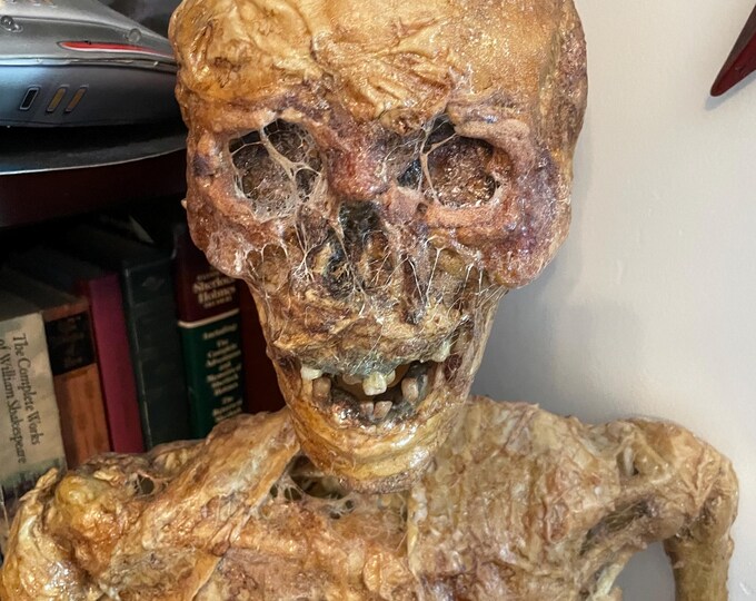 Human Corpse Halloween Horror Movie Prop | Full-sized Human Realistic ...