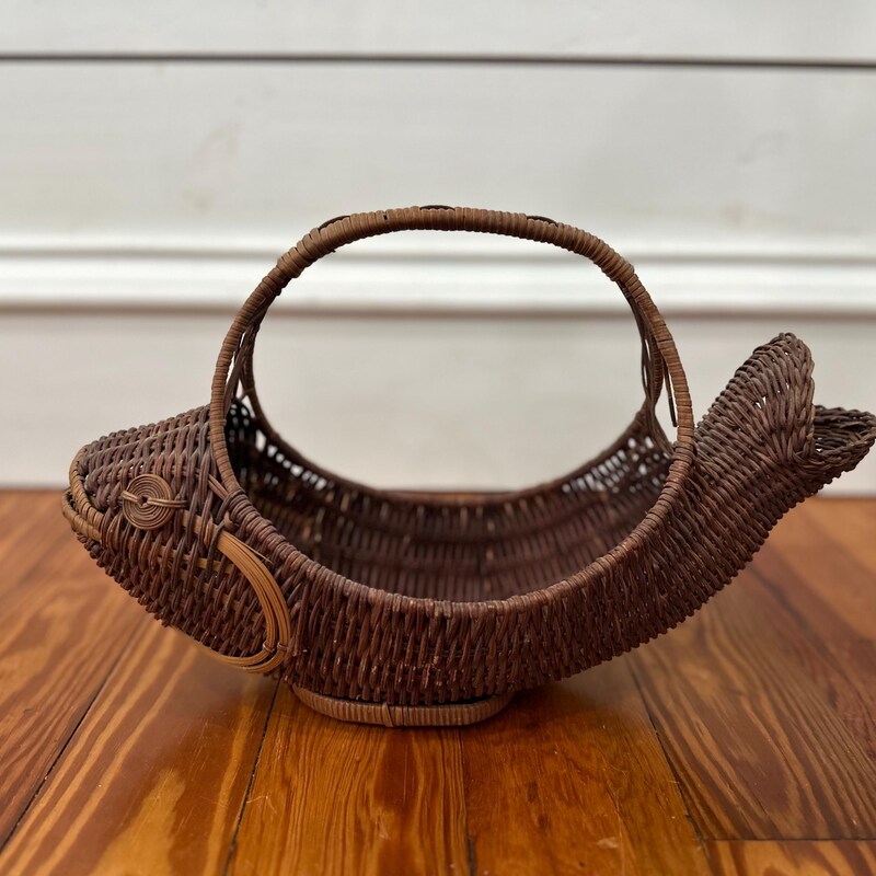 Metal Fishing Basket - Etsy