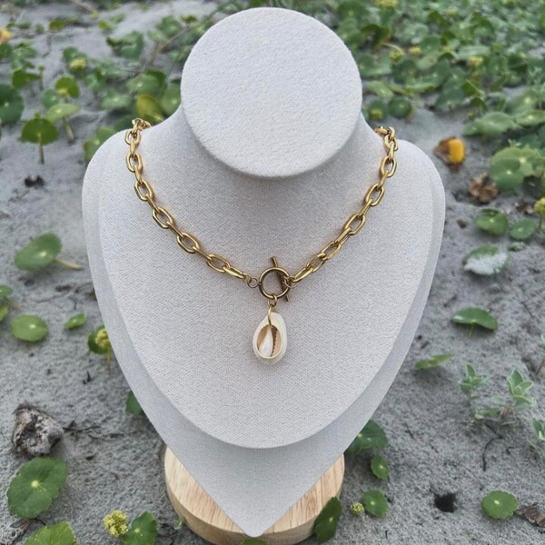 Cowrie Necklace - Etsy