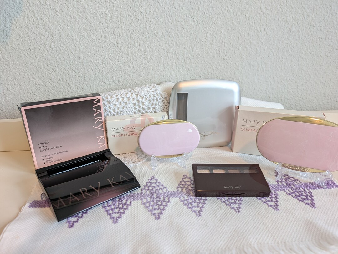 Vintage Collectible Mary Kay Compacts.... Set of 5. New & Unused. 2 ...