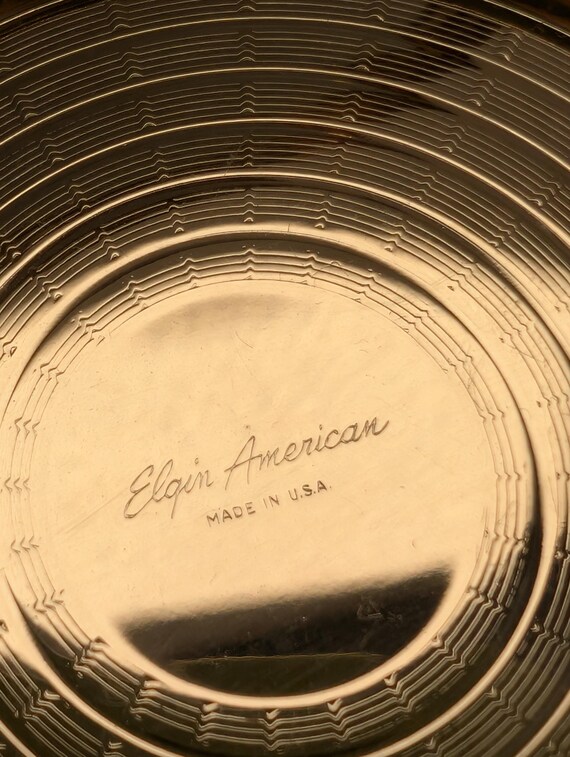 Vintage Elgin American powder compact. 3 1/2" diamete… - Gem