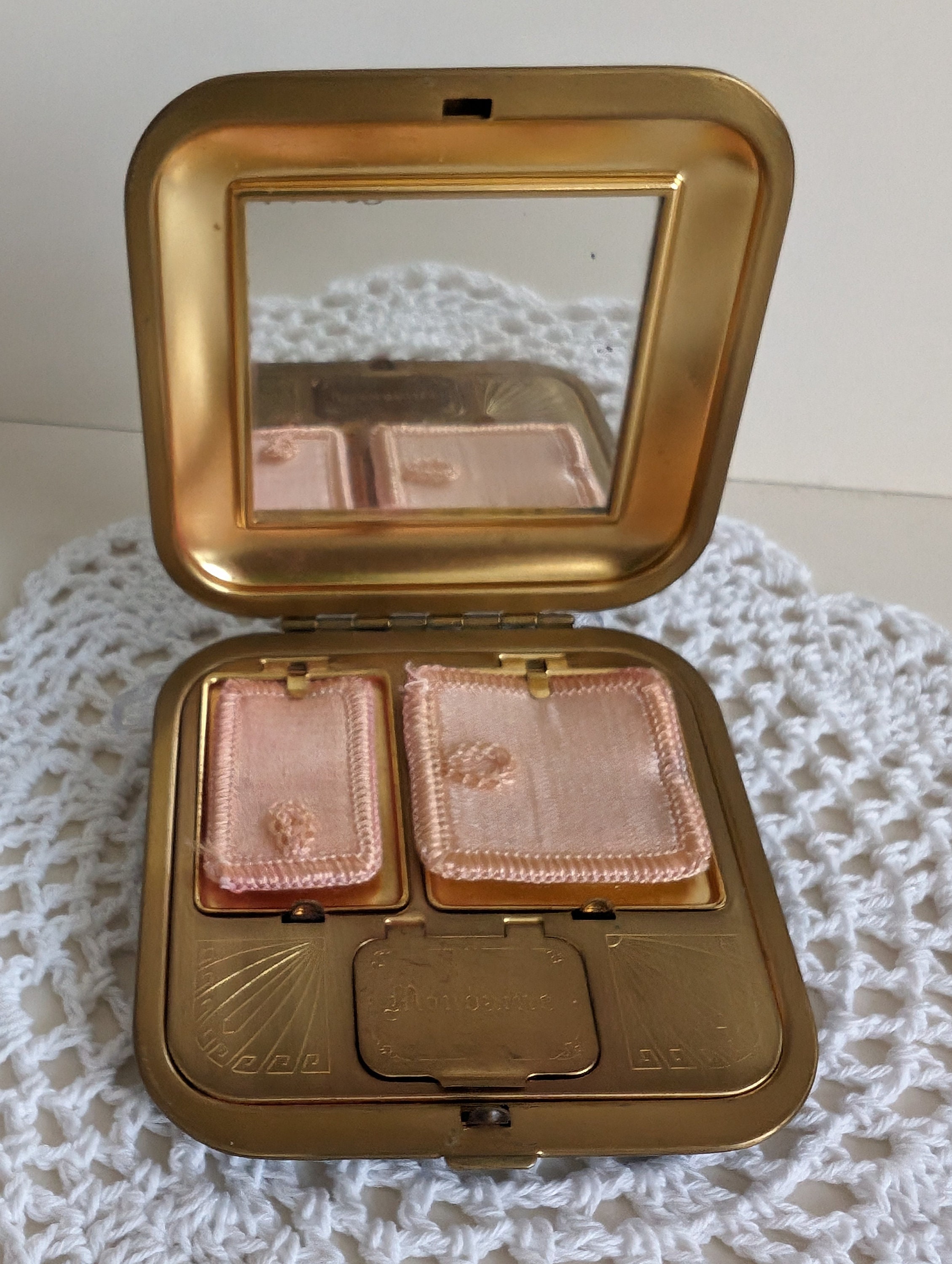 Vintage Late 1940's Early 1950's Mondaine Blue Leather Compact. 3 ...