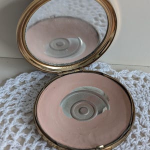 Vintage Powder Compact Made in England. No Marker. Stratton - Etsy