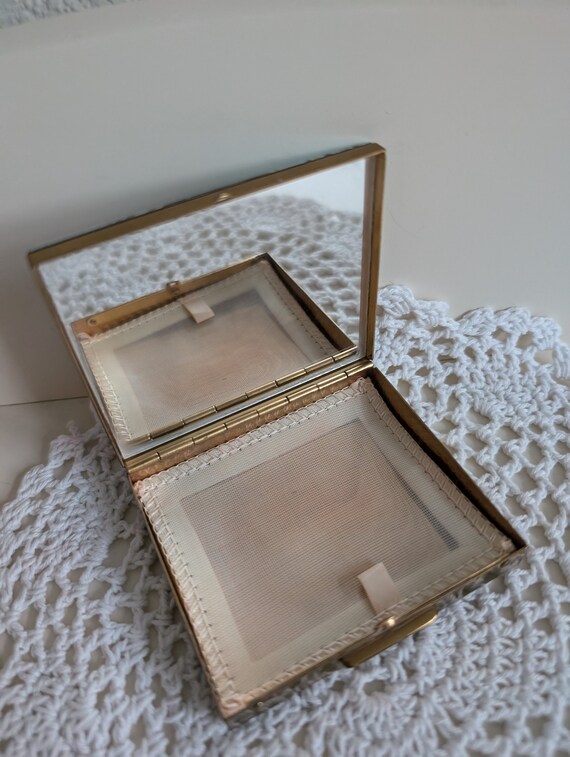 Vintage powder compact 1930's. Hand painted. - Gem