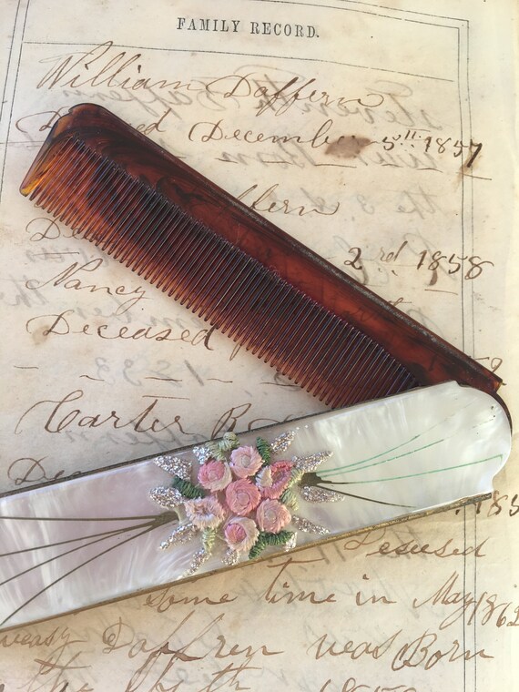 vintage comb in folding - Gem
