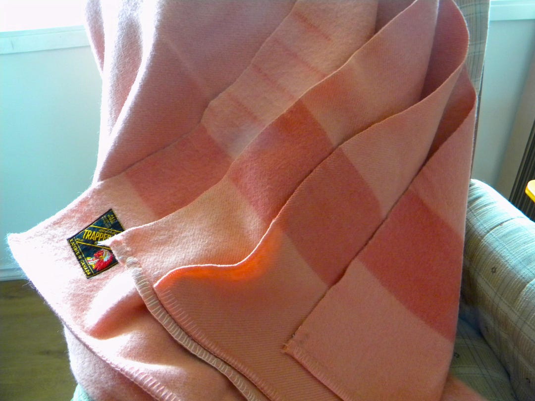 Vintage Trapper Point Wool Pink 3 1/2 Point Blanket With Stripe 62"x 90 ...