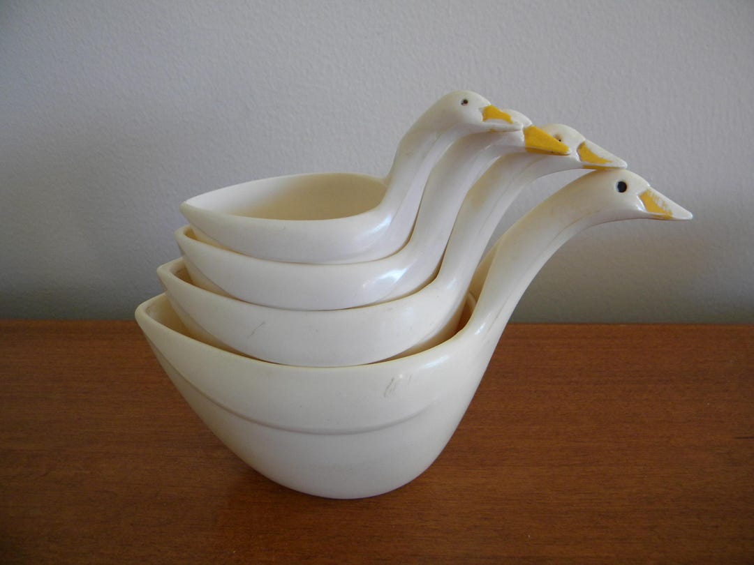 Vintage Geese Stacking Measuring Cups, Set of 4 Melamine Geese - Etsy
