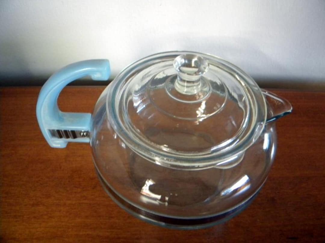 RARE Vintage Pyrex Teapot Delphite Blue Handle #8126 Turned Up, Reverse ...