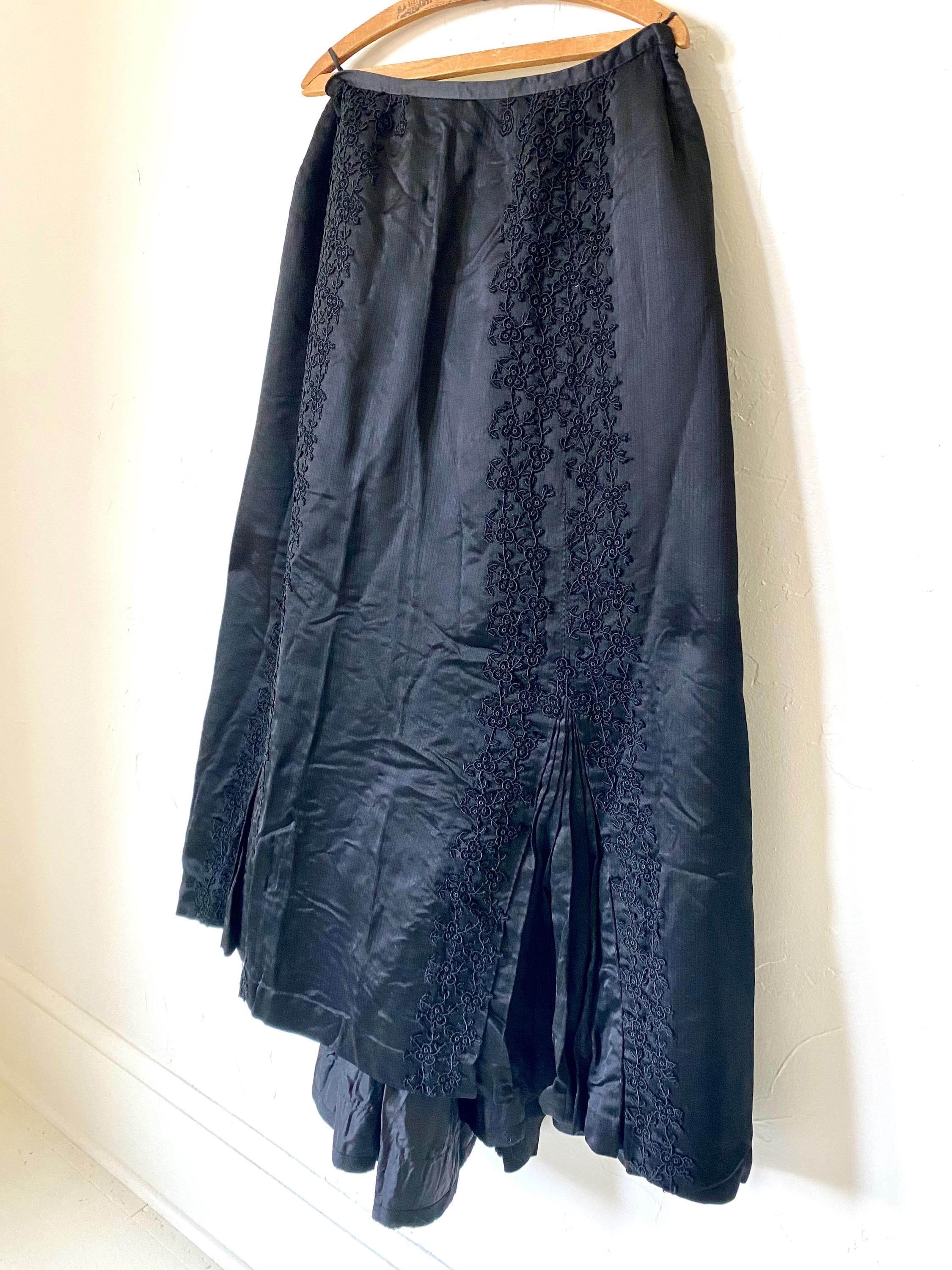 1890s Black Satin Skirt With Sweep Train and Lace Overlays 33" Waist - Etsy